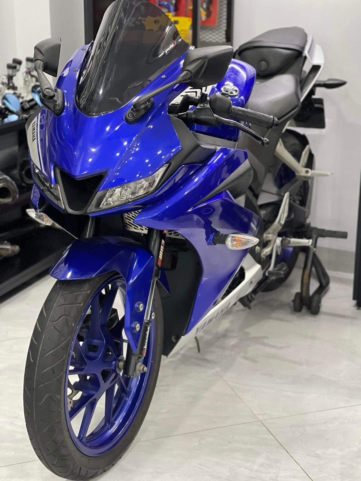 YAMAHA R15V3