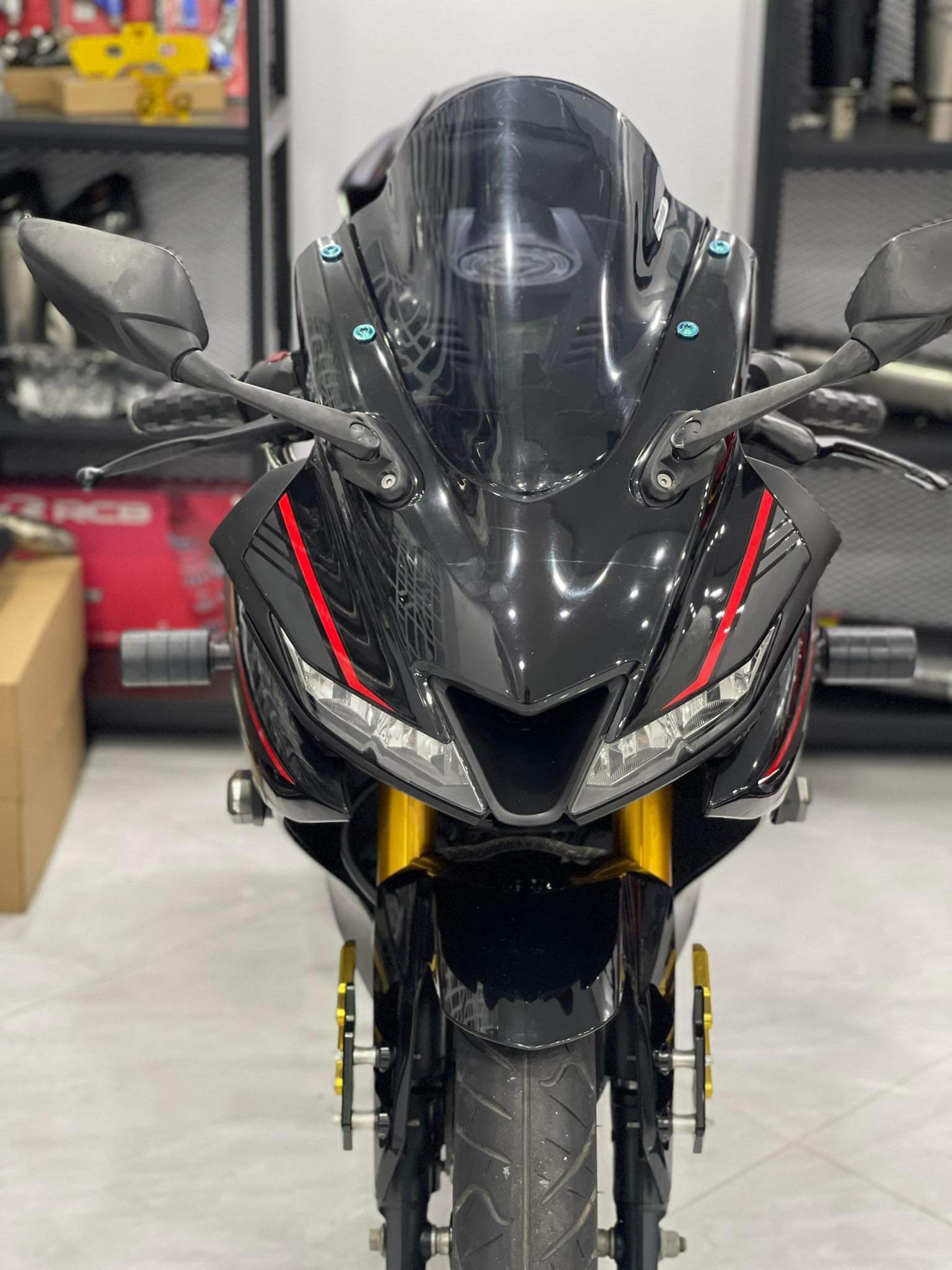 YAMAHA R15V3